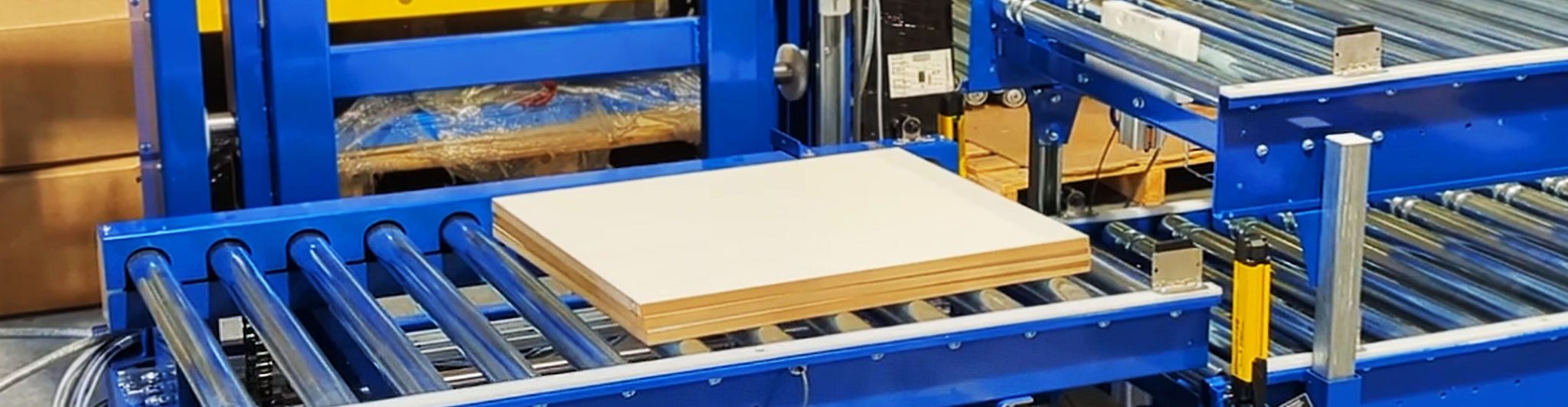 Conveyor Lifts - Multi-level product transportation