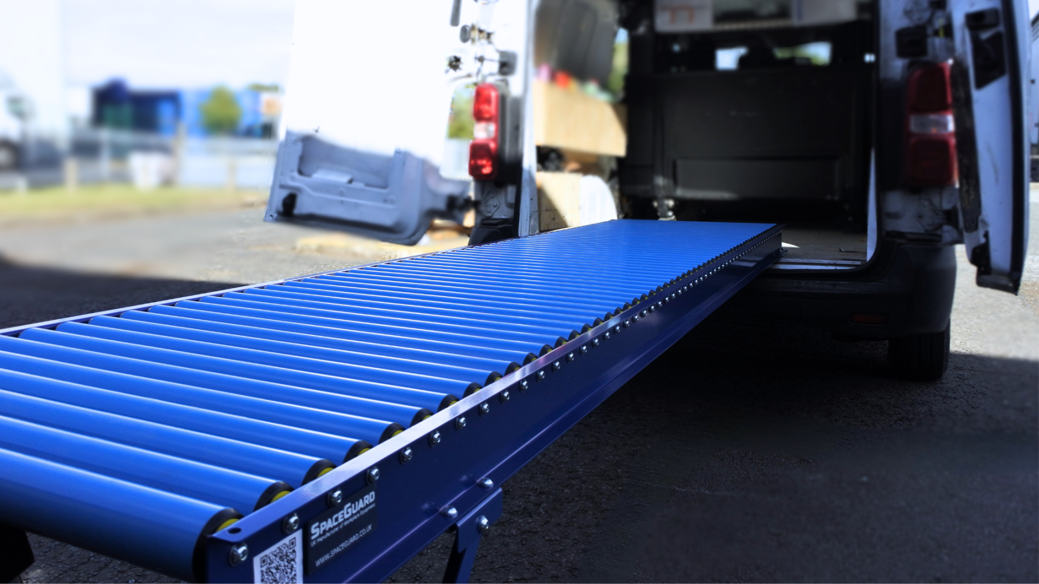 Conveyors for Warehouse Operations - SPG Conveyor Systems